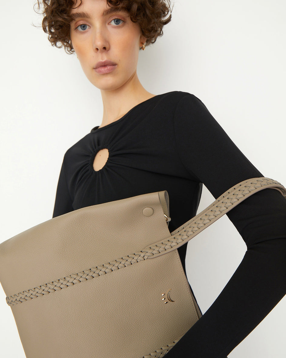 Minori - Midnight Black Satin – QIMU